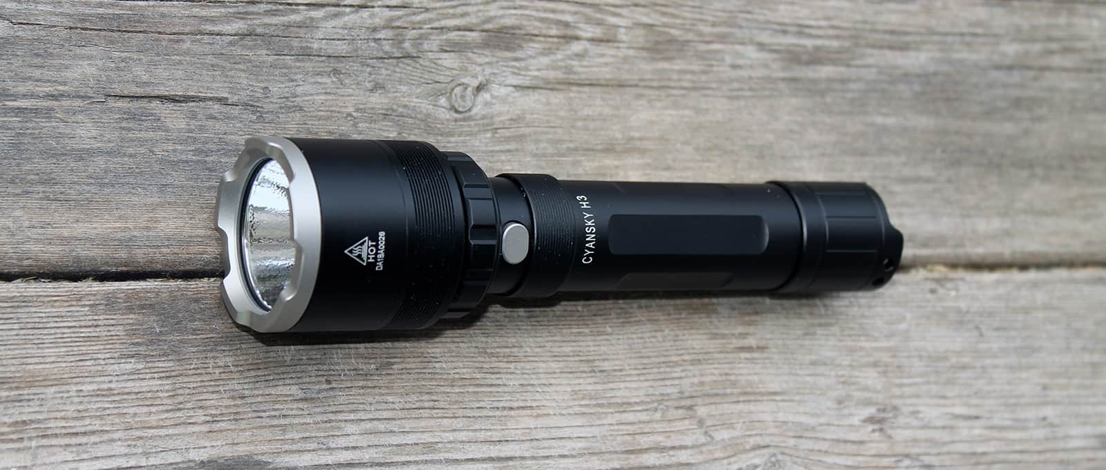 7 Best Heavy-Duty Flashlights For Work, Outdoors And More | Durability ...