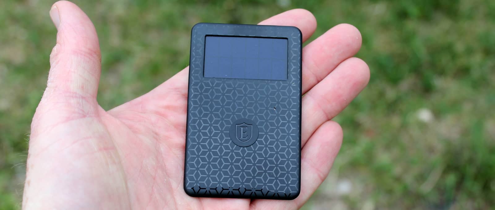 Ekster Solar-Powered Tracker Review & Guide | Durability Matters