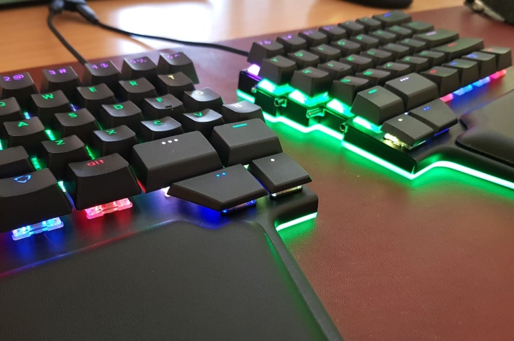 7 Best Mechanical Keyboards for Programming | Durability Matters